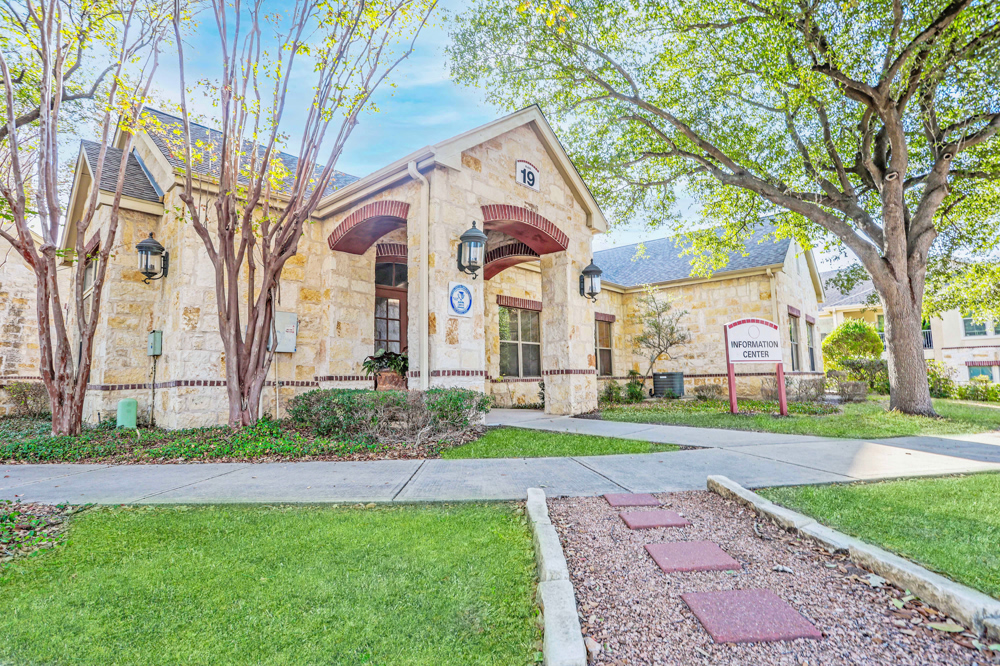 Affordable Living in San Antonio, TX | The Meadows at Bentley Drive