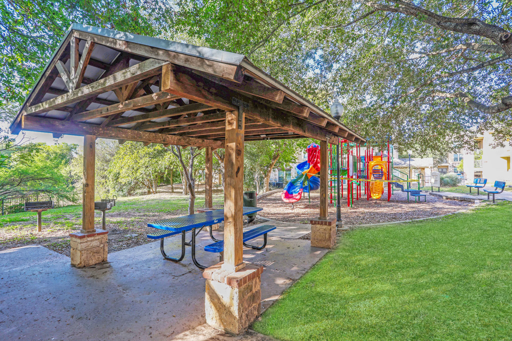 Affordable Living in San Antonio, TX | The Meadows at Bentley Drive